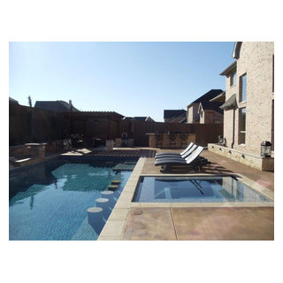 Many Elements - Traditional - Pool - Austin - by Watershaper Pools | Houzz