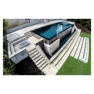 Modern Perimeter Overflow Pool - Moderno - Piscina - Otras zonas - de Selective Designs by Shane ...