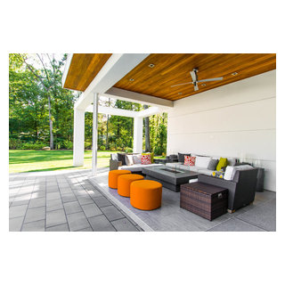 Modern Pool House - Modern - Pool - New York - by Stonewater ...