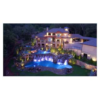 Multi-Level Pool with Rope Swing, Sunken Fire Pit, Waterfalls & Swim Up ...