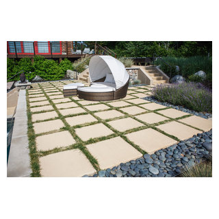 Muskegon Project - Modern - Pool - Grand Rapids - by MeadowGreen Group ...