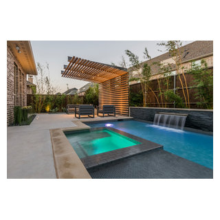 Mustang Park, Carrollton - Contemporary - Swimming Pool & Hot Tub ...