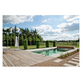 Naturpool mit Blick in die Landschaft - Modern - Pools - Hamburg - von ...