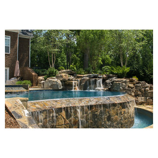 Negative Edge Pool with Waterfall & Natural Spa - Traditional - Pools ...