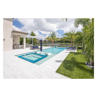 New Infinity Edge Swimming Pool & Spa With Custom Water Bowls - Modern ...