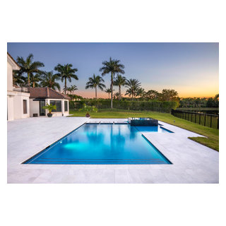 New Pool & Spa with Custom Stepping Stones in Weston - Modern - Pool ...