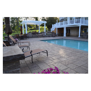 Outdoor Living in Leesburg - Classique - Piscine - Washington, D.C ...