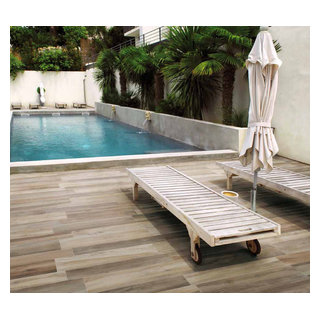 Outdoor pool patio with porcelain tile floors - Contemporary - Pool ...