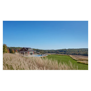Owl Branch Poolhouse - Farmhouse - Pool - DC Metro - by StudioMB | Houzz