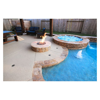 Patio Cover and Pool with Spa and Fire Feature in Long Meadow Farms ...