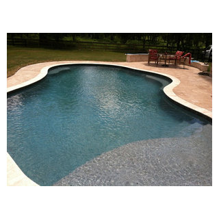 Pebble Sheen - Beach Style - Pool - Houston - by Ocean Blue Pools | Houzz