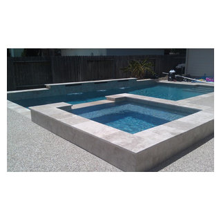 Pebble Sheen - Contemporary - Pool - Houston - by Ocean Blue Pools | Houzz