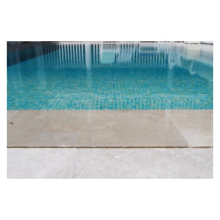 Perimeter Overflow Swimming Pool - Contemporary - Pool - Charleston ...