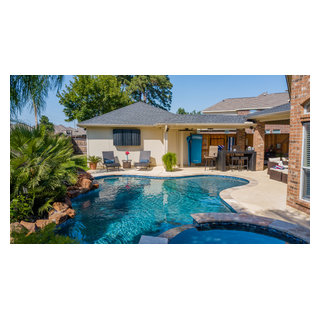 Plummer Family - Tropical - Pool - Houston - by Richard's Total ...