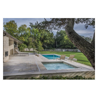 Pool and Spa - Limestone Pool Deck - Modern - Pool - Chicago - by ...