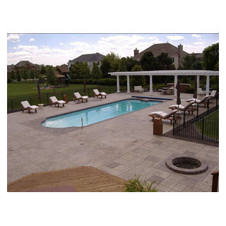 Pool Decks - Morton, IL - Midcentury - Pool - Chicago - by Aupperle ...