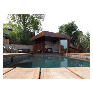 Pool house - Modern - Pool - Los Angeles - by hughesumbanhowar ...