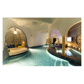 Pool with spa and lounging nook - Mediterranean - Pool - Mexico City ...