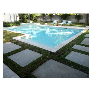 Pools - Geo Metric - Pool - Houston - by Artistry Outdoors (Custom ...