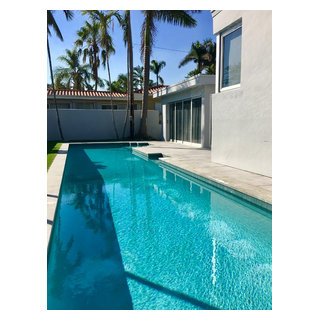 Porcelain Pool Deck - Moderno - Piscina - Miami - di DRIVEWAYS BY ...