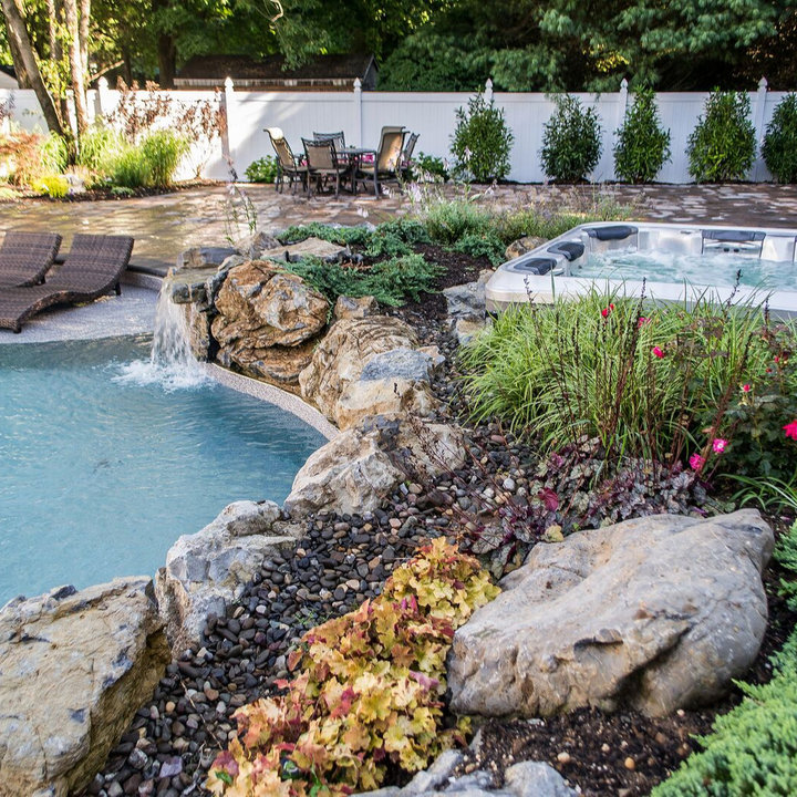 Hot Tub Spillover - Photos & Ideas | Houzz