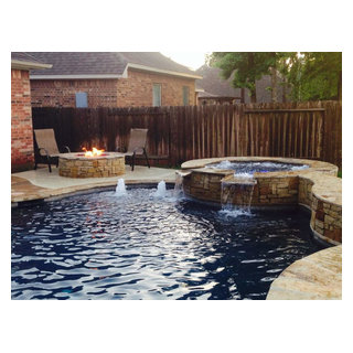 Raised Beam Wall Pools - Rustic - Pool - Houston - by Stonewall | Houzz