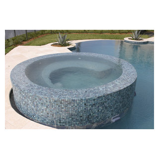 Raised Spas - Modern - Pool - Miami - by Robert Allard Pool Contracting ...
