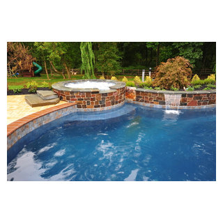 Raised Stone Bond Beam & Raised Spa Pool - Classique - Piscine - New ...