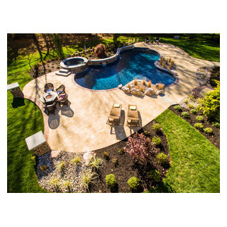 Raised Stone Bond Beam & Raised Spa Pool - Classique - Piscine - New ...