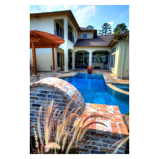 Rectangular Pool 3 - disappearing fountain and pergola - Traditional ...