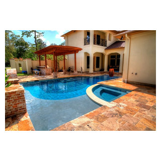 Rectangular Pool 3 - disappearing fountain and pergola - Traditional ...