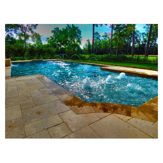 Rectangular Pool 5 with Pencil Jets and Covered Patio - Contemporary ...