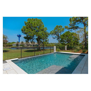 Regatta Bay Golf Course/Lakefront home - Beach Style - Pool - Miami ...