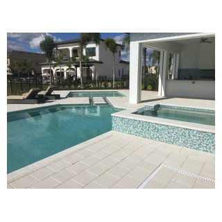 Reunion-Mix Pics - Contemporary - Pool - Orlando - by Signature Pools ...