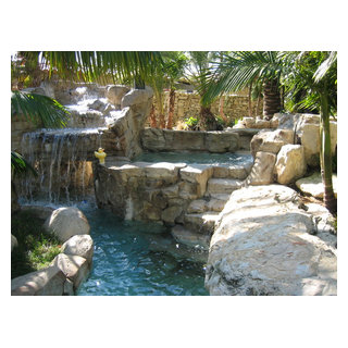 Rock Pool with Lazy River - Tropical Garden Style - Exotique - Piscine ...