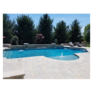 Roman Style Pool with raised wall, fire pit & outdoor kitchen ...