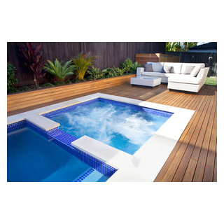Rouse Hill - Plunge pool - Contemporary - Pool - Sydney - by Crystal ...