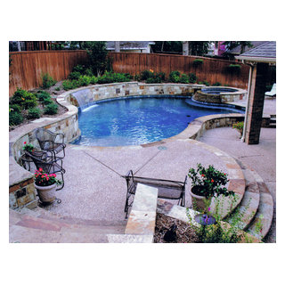 Small Corinth Enchanted Freeform Pool & Spa in Sloped Yard ...