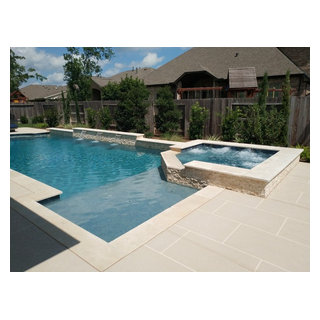 Smith Pool & Spa - Transitional - Pool - Houston - by Carnahan ...
