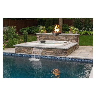 Spillway Water Feature: - Swimming Pool & Hot Tub - New York - by Deck ...