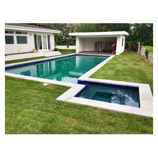 Square Pool - Modern - Pool - Orange County - by Caraveli Construction ...