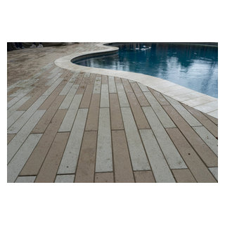 Stepstone Plank Paving 24x36 and 4x18 - Moderne - Piscine - San ...