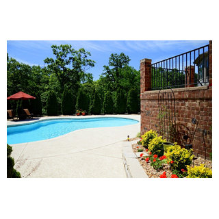 Sunset Hills Outdoor Addition - Traditional - Pool - St Louis - by ...