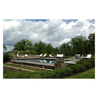 Tenafly Landscape - Traditional - Pool - New York - by Moynihan ...