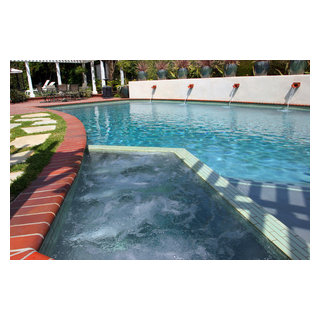 Tiled Zero Edge Spa - Traditional - Pool - Los Angeles - by Poolside ...