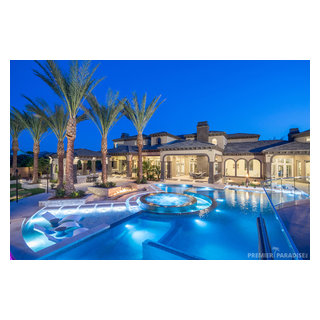 ULTIMATE RESIDENTIAL RESORT - Infinity Edge Pool, Perimeter Overflow ...