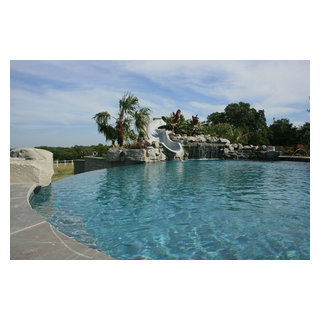 Vanishing Edge Pools - Traditional - Pool - Dallas - by Pulliam Pools ...