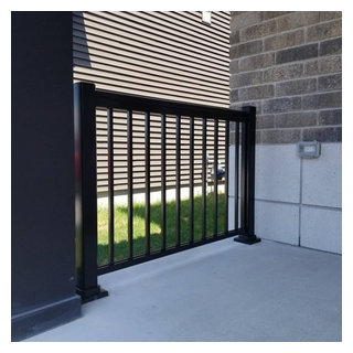 4' of Kool Ray Aluminum Railing on a front porch - Modern - Porch ...