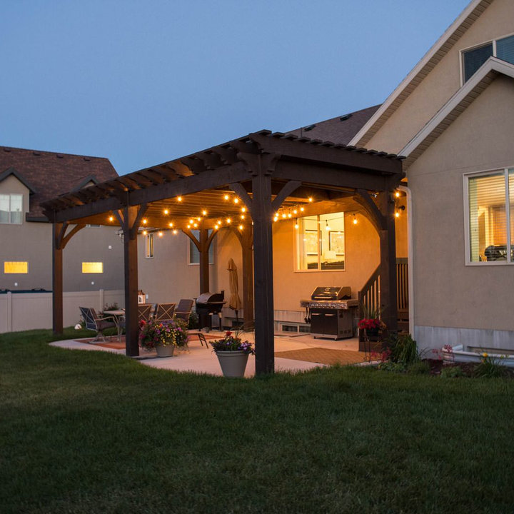Two Post Pergola - Photos & Ideas | Houzz
