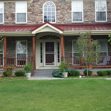 75 Rustic Front Porch Ideas You'll Love - January, 2025 | Houzz